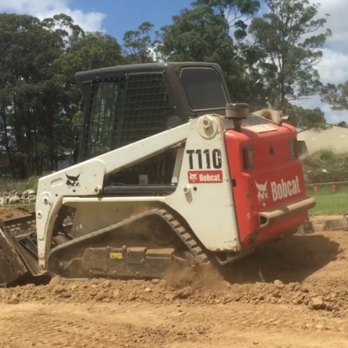 2.5 Tonne (Tracked) Posi-Track Loaders l Ryno Hire - Equipment Dry Hire
